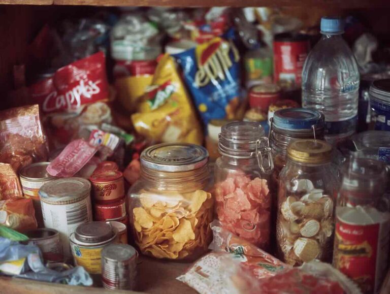 What is Hoarding? Why Do People Hoard? - Still Mind Florida